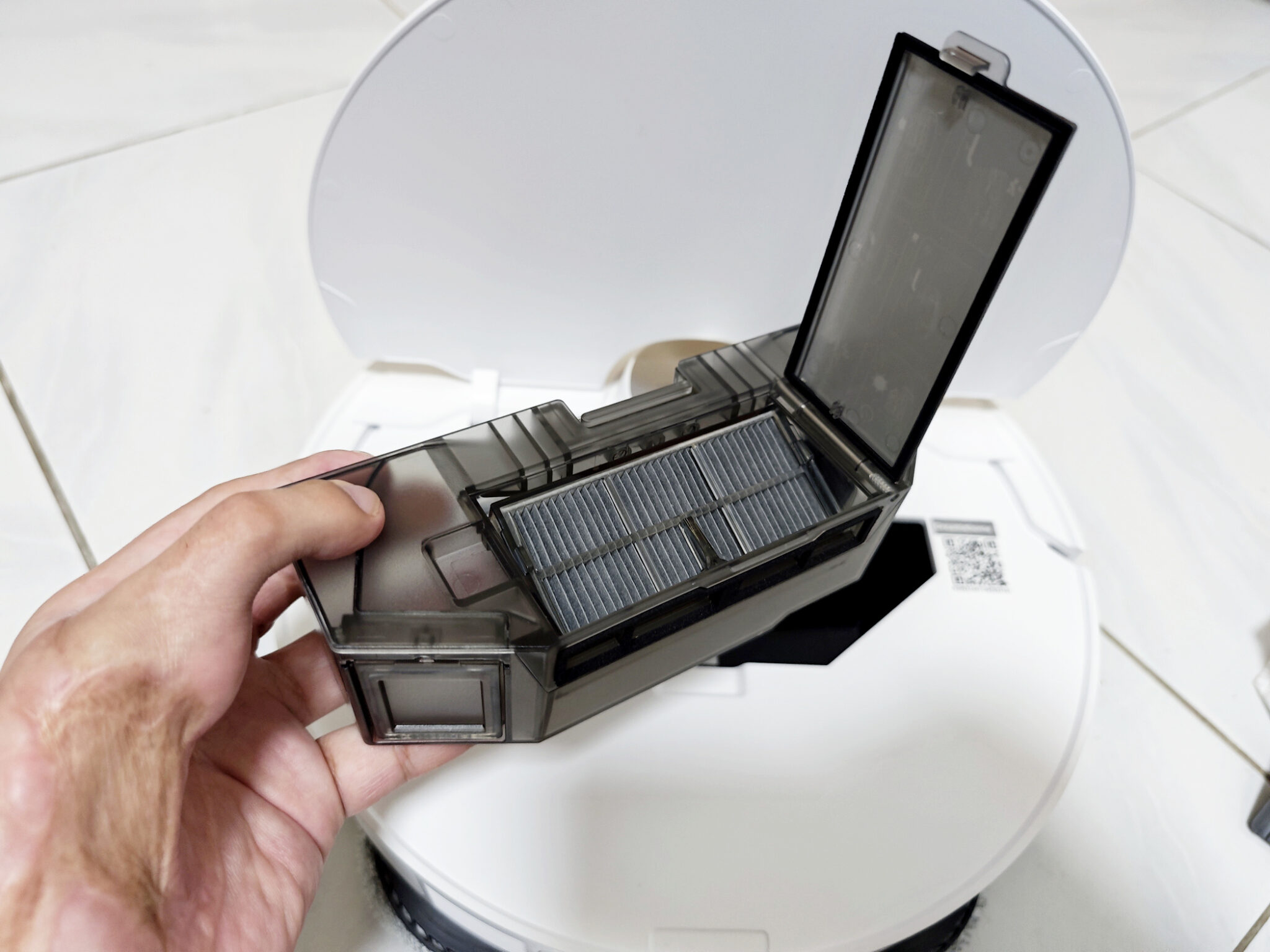 【追覓L40 Ultra開箱評測】CP值超高掃拖機器人No.1，自動伸手掃縫隙，還能洗脫烘。 - 敗家達人推薦