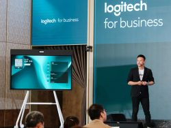 Logitech 重磅新品登場！商用視訊協作大躍進 「Rally Board 65 全功能視訊協作觸控螢幕」與「Spot 智能空間感測器 ...