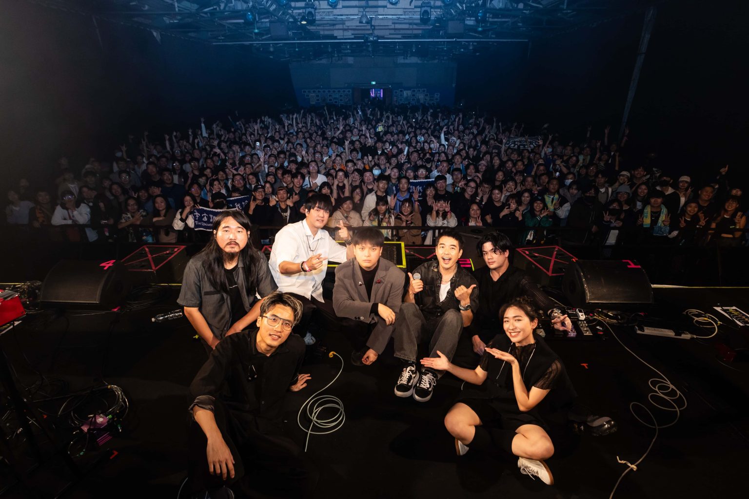 伍佰重回初心唱響台語代表作 嘉賓李宗盛驚喜再唱〈夢醒時分〉〈台北孤兒〉 - 敗家達人推薦